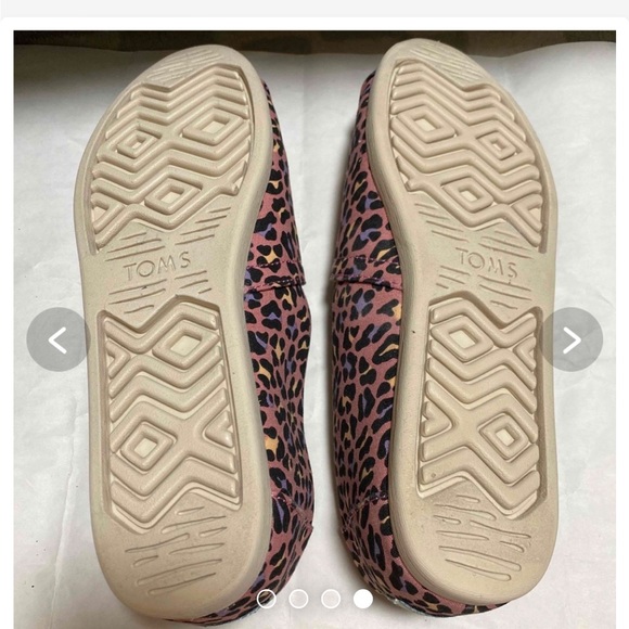 Toms | Shoes | Toms Pink Blush Classic Leopard Print Slipon Shoes Size ...